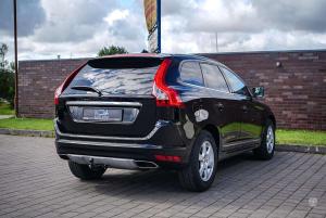 Black Volvo XC60 2017 in Marijampole, with an engine capacity of 1.97 L and mileage of 178 thousand km for 15950 €, photo 10 on AUTOMOTO.COM.LV
