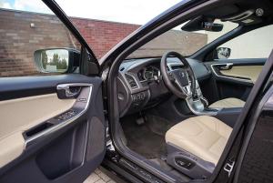 Black Volvo XC60 2017 in Marijampole, with an engine capacity of 1.97 L and mileage of 178 thousand km for 15950 €, photo 22 on AUTOMOTO.COM.LV