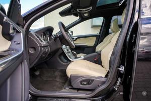 Black Volvo XC60 2017 in Marijampole, with an engine capacity of 1.97 L and mileage of 178 thousand km for 15950 €, photo 24 on AUTOMOTO.COM.LV