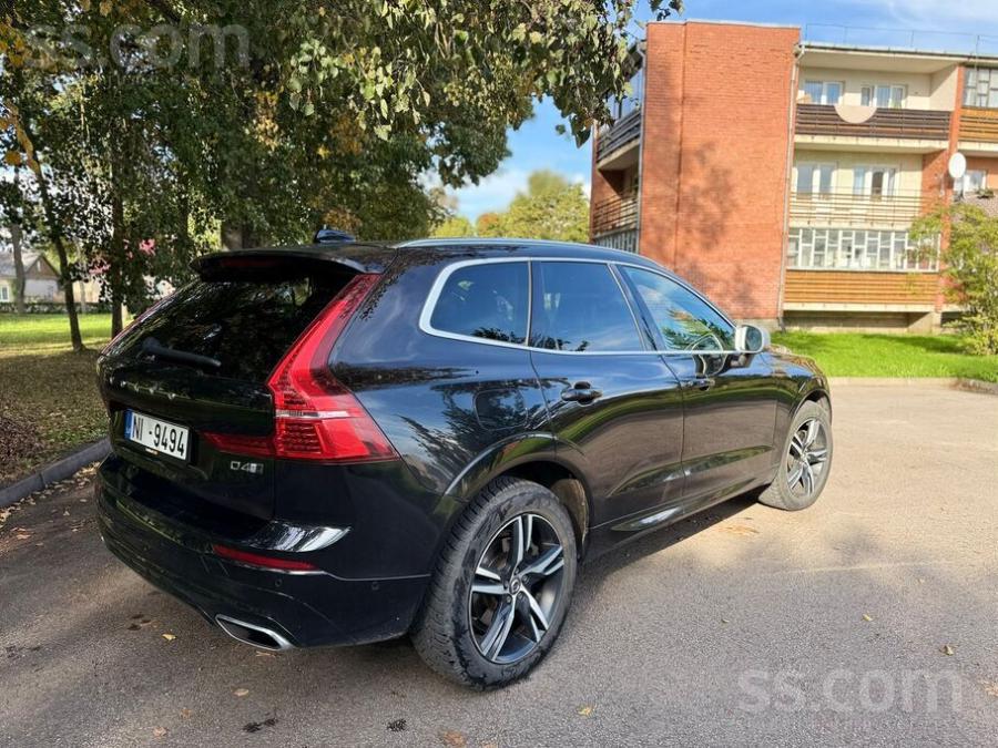 Melns Volvo XC60 2017 Rēzekne, ar dzinēja tilpumu 2.00 L un nobraukumu 202 tūkst. km par 25000 €, foto 1 vietnē AUTOMOTO.COM.LV
