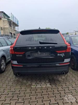 Black Volvo XC60 2017 in Kaunas, with an engine capacity of 2.00 L and mileage of 478 thousand km for 13750 €, photo 4 on AUTOMOTO.COM.LV