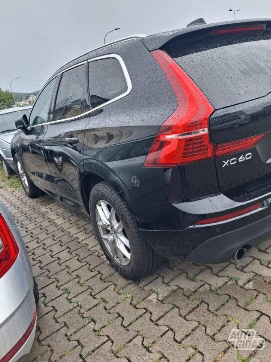 Black Volvo XC60 2017 in Kaunas, with an engine capacity of 2.00 L and mileage of 478 thousand km for 13750 €, photo 5 on AUTOMOTO.COM.LV