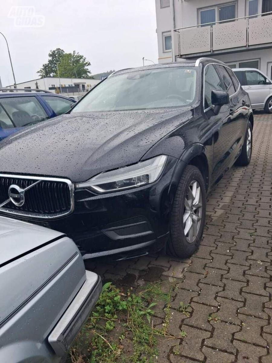 Black Volvo XC60 2017 in Kaunas, with an engine capacity of 2.00 L and mileage of 478 thousand km for 13750 €, photo 6 on AUTOMOTO.COM.LV