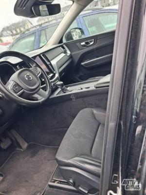 Black Volvo XC60 2017 in Kaunas, with an engine capacity of 2.00 L and mileage of 478 thousand km for 13750 €, photo 7 on AUTOMOTO.COM.LV