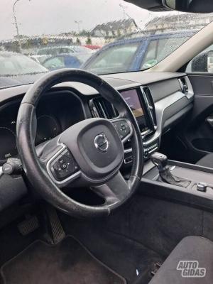 Black Volvo XC60 2017 in Kaunas, with an engine capacity of 2.00 L and mileage of 478 thousand km for 13750 €, photo 10 on AUTOMOTO.COM.LV