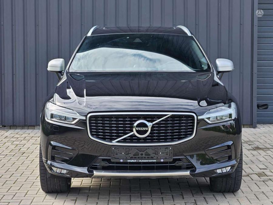 Black Volvo XC60 2017 in Kaunas, with an engine capacity of 1.97 L and mileage of 280 thousand km for 20750 €, photo 5 on AUTOMOTO.COM.LV