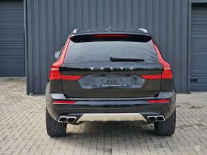Black Volvo XC60 2017 in Kaunas, with an engine capacity of 1.97 L and mileage of 280 thousand km for 20750 €, photo 6 on AUTOMOTO.COM.LV