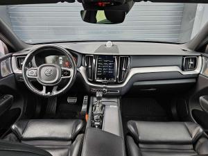 Black Volvo XC60 2017 in Kaunas, with an engine capacity of 1.97 L and mileage of 280 thousand km for 20750 €, photo 8 on AUTOMOTO.COM.LV