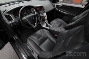 Black Volvo XC60 2017 in Jelgava, with an engine capacity of 2.40 L and mileage of 0 thousand km for 15750 €, photo 9 on AUTOMOTO.COM.LV