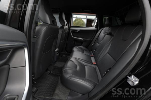 Volvo XC60 2017 in Jelgava on AUTOMOTO.COM.LV Black Volvo XC60 2017 in Jelgava, with an engine capacity of 2.40 L and mileage of 0 thousand km for 15750 €, photo 11 on AUTOMOTO.COM.LV