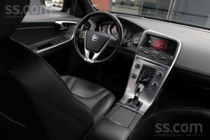 Black Volvo XC60 2017 in Jelgava, with an engine capacity of 2.40 L and mileage of 0 thousand km for 15750 €, photo 14 on AUTOMOTO.COM.LV