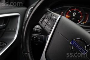 Black Volvo XC60 2017 in Jelgava, with an engine capacity of 2.40 L and mileage of 0 thousand km for 15750 €, photo 24 on AUTOMOTO.COM.LV