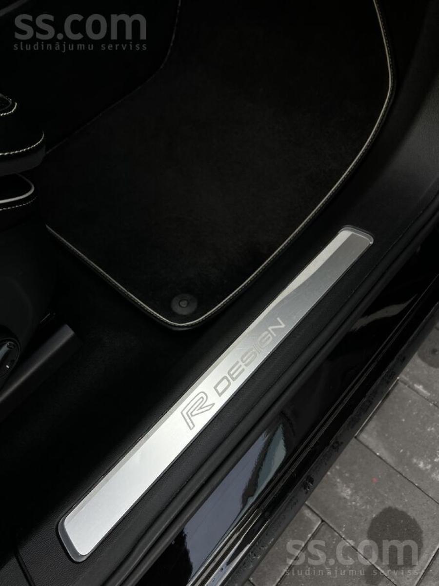Melns Volvo XC60 2017 Rīga, ar dzinēja tilpumu 2.00 L un nobraukumu 242 tūkst. km par 17500 €, foto 9 vietnē AUTOMOTO.COM.LV
