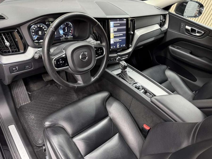 Melns Volvo XC60 2017 Marijampole, ar dzinēja tilpumu 1.97 L un nobraukumu 152 tūkst. km par 19999 €, foto 21 vietnē AUTOMOTO.COM.LV