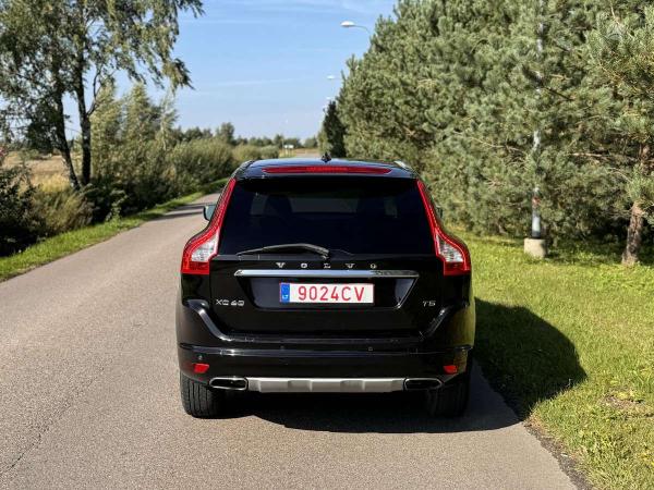 Volvo XC60 2017 Klaipėda vietnē Melns Volvo XC60 2017 Klaipėda, ar dzinēja tilpumu 1.97 L un nobraukumu 219 tūkst. km par 10800 €, foto 8 vietnē AUTOMOTO.COM.LV