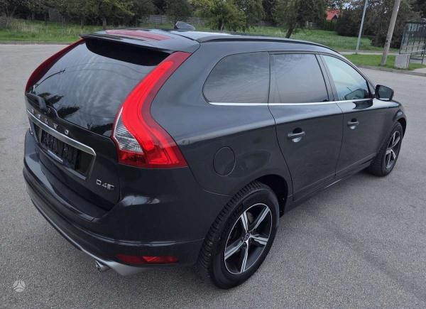 Melns Volvo XC60 2017 Kauņa, ar dzinēja tilpumu 2.40 L un nobraukumu 230 tūkst. km par 17600 €, foto 9 vietnē AUTOMOTO.COM.LV