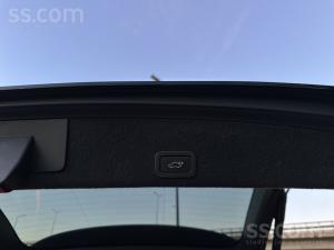 Black Volvo XC60 2017 in Riga, with an engine capacity of 2.40 L and mileage of 234 thousand km for 17200 €, photo 27 on AUTOMOTO.COM.LV