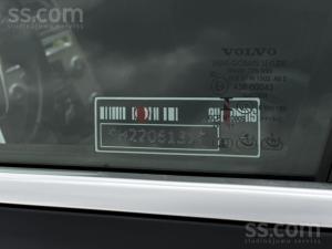 Black Volvo XC60 2017 in Riga, with an engine capacity of 2.40 L and mileage of 234 thousand km for 17200 €, photo 35 on AUTOMOTO.COM.LV