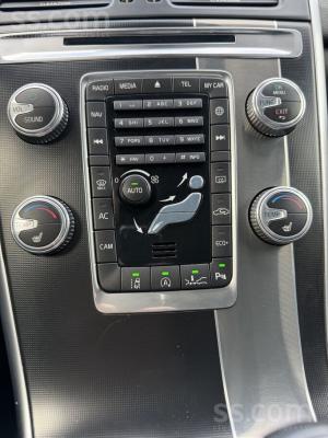 Melns Volvo XC60 2017 Rīga, ar dzinēja tilpumu 2.00 L un nobraukumu 249 tūkst. km par 14900 €, foto 12 vietnē AUTOMOTO.COM.LV