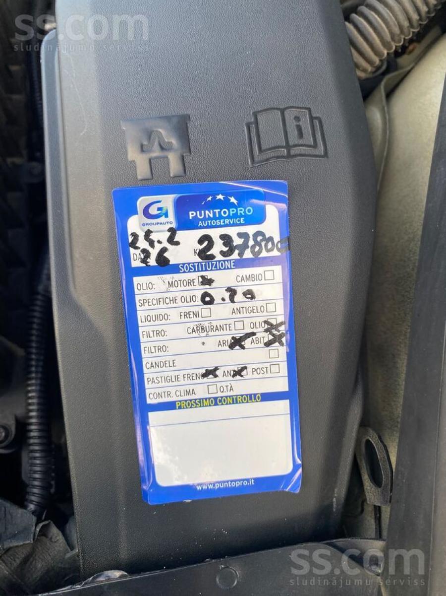 Melns Volvo XC60 2017 Rīga, ar dzinēja tilpumu 2.00 L un nobraukumu 249 tūkst. km par 14900 €, foto 25 vietnē AUTOMOTO.COM.LV