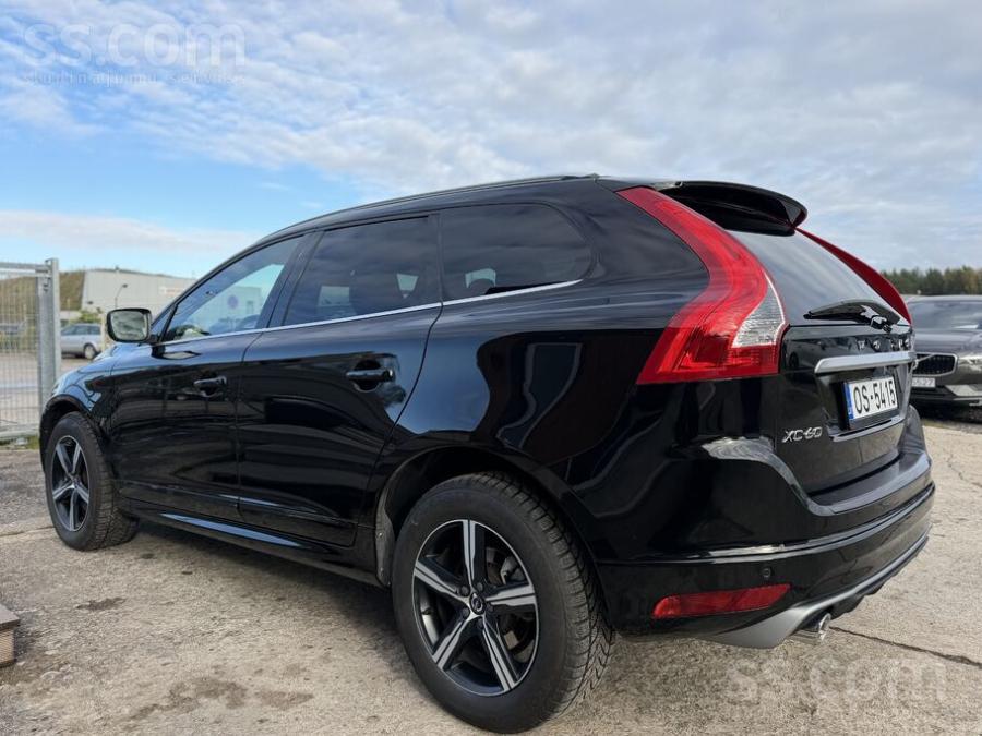 Melns Volvo XC60 2017 Rīga, ar dzinēja tilpumu 2.00 L un nobraukumu 249 tūkst. km par 14900 €, foto 18 vietnē AUTOMOTO.COM.LV