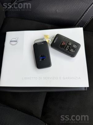 Melns Volvo XC60 2017 Rīga, ar dzinēja tilpumu 2.00 L un nobraukumu 249 tūkst. km par 14900 €, foto 24 vietnē AUTOMOTO.COM.LV