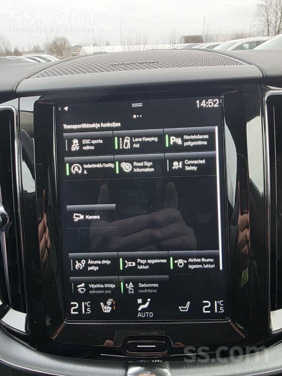 Черный Вольво ХС60 2018 в Даугавпилс, объемом двигателя 2.00 л и пробегом 0 тыс. км за 22900 €, фото 28 на AUTOMOTO.COM.LV