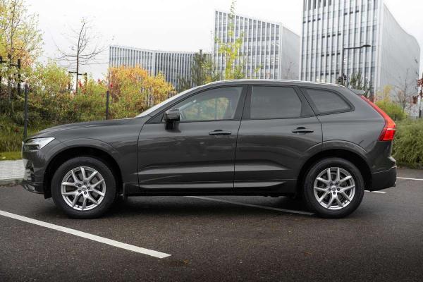 Melns Volvo XC60 2018 Viļņa, ar dzinēja tilpumu 1.97 L un nobraukumu 100 tūkst. km par 20950 €, foto 2 vietnē AUTOMOTO.COM.LV