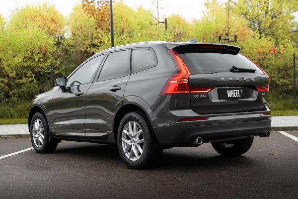 Melns Volvo XC60 2018 Viļņa, ar dzinēja tilpumu 1.97 L un nobraukumu 100 tūkst. km par 20950 €, foto 3 vietnē AUTOMOTO.COM.LV