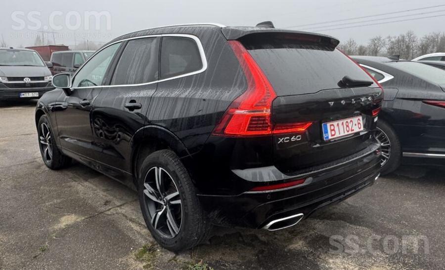 Melns Volvo XC60 2018 Jelgava, ar dzinēja tilpumu 2.00 L un nobraukumu 0 tūkst. km par 19800 €, foto 4 vietnē AUTOMOTO.COM.LV