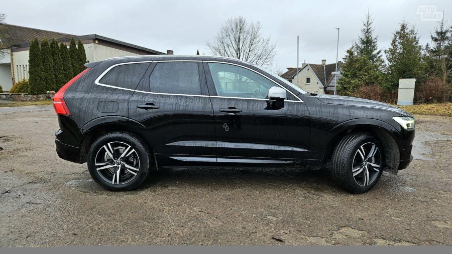 Black Volvo XC60 2018 in Vilnius, with an engine capacity of 2.00 L and mileage of 182 thousand km for 24900 €, photo 4 on AUTOMOTO.COM.LV