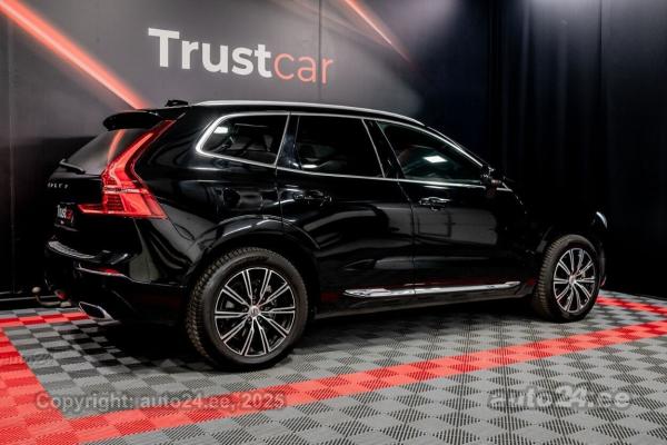 Black Volvo XC60 2018 in Parnu, with an engine capacity of 2.00 L and mileage of 204 thousand km for 23500 €, photo 8 on AUTOMOTO.COM.LV