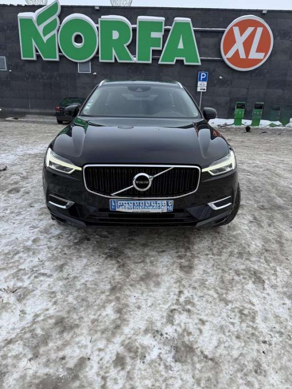 Black Volvo XC60 2018 in Klaipeda, with an engine capacity of 1.97 L and mileage of 257 thousand km for 19950 €, photo 1 on AUTOMOTO.COM.LV