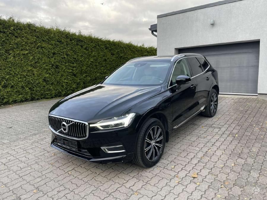 Black Volvo XC60 2018 in Parnu, with an engine capacity of 0.00 L and mileage of 167 thousand km for 23900 €, photo 1 on AUTOMOTO.COM.LV