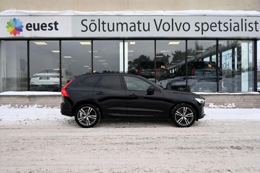 Black Volvo XC60 2018 in Tallinn, with an engine capacity of 0.00 L and mileage of 114 thousand km for 26900 €, photo 7 on AUTOMOTO.COM.LV