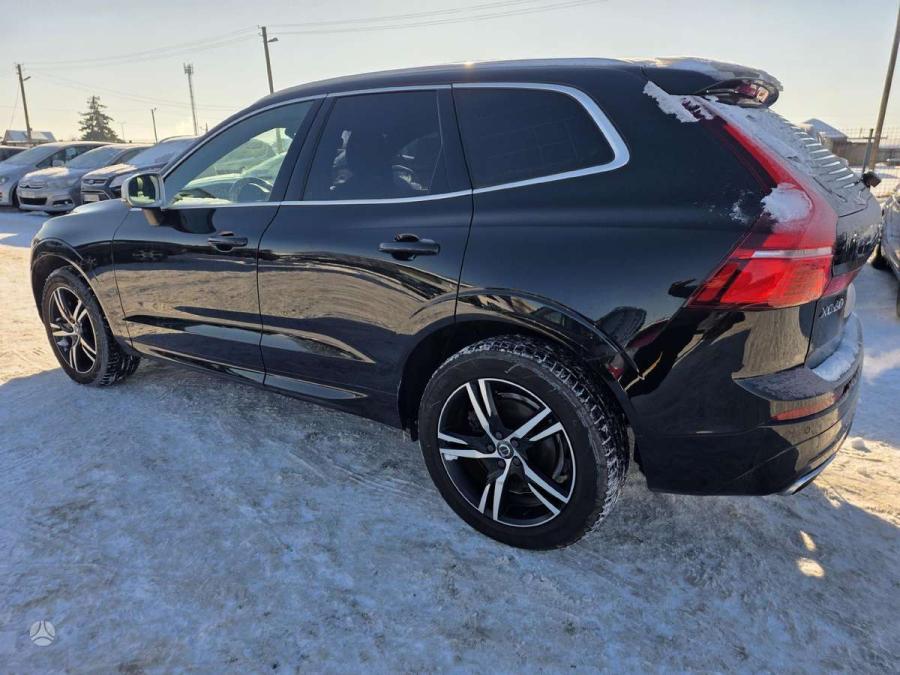 Black Volvo XC60 2018 in Taurage, with an engine capacity of 1.97 L and mileage of 134 thousand km for 21500 €, photo 6 on AUTOMOTO.COM.LV