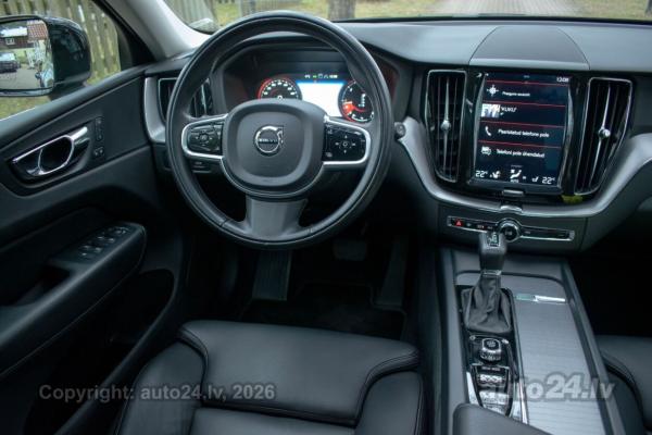Melns Volvo XC60 2018 Tallina, ar dzinēja tilpumu 2.00 L un nobraukumu 168 tūkst. km par 26990 €, foto 3 vietnē AUTOMOTO.COM.LV