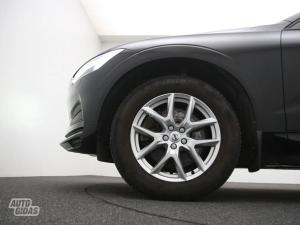 Black Volvo XC60 2018 in Vilnius, with an engine capacity of 2.00 L and mileage of 253 thousand km for 19199 €, photo 27 on AUTOMOTO.COM.LV