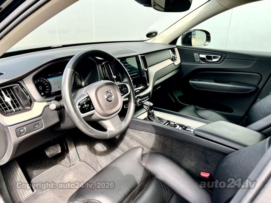 Black Volvo XC60 2018 in Tallinn, with an engine capacity of 2.00 L and mileage of 156 thousand km for 22999 €, photo 11 on AUTOMOTO.COM.LV