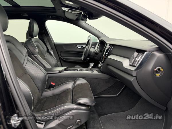 Melns Volvo XC60 2018 Tallina, ar dzinēja tilpumu 2.00 L un nobraukumu 183 tūkst. km par 20999 €, foto 7 vietnē AUTOMOTO.COM.LV