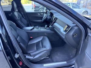 Black Volvo XC60 2018 in Panevezys, with an engine capacity of 2.00 L and mileage of 322 thousand km for 16999 €, photo 20 on AUTOMOTO.COM.LV