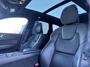 Black Volvo XC60 2018 in Panevezys, with an engine capacity of 2.00 L and mileage of 322 thousand km for 16999 €, photo 21 on AUTOMOTO.COM.LV