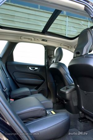 Melns Volvo XC60 2018 Tallina, ar dzinēja tilpumu 1.97 L un nobraukumu 78 tūkst. km par 28880 €, foto 12 vietnē AUTOMOTO.COM.LV