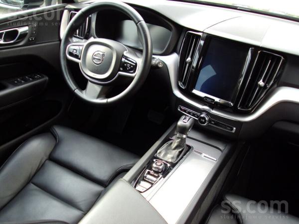 Black Volvo XC60 2018 in Riga, with an engine capacity of 2.00 L and mileage of 225 thousand km for 21700 €, photo 4 on AUTOMOTO.COM.LV