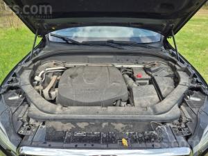Melns Volvo XC60 2018 Ogre, ar dzinēja tilpumu 2.00 L un nobraukumu 255 tūkst. km par 20000 €, foto 13 vietnē AUTOMOTO.COM.LV