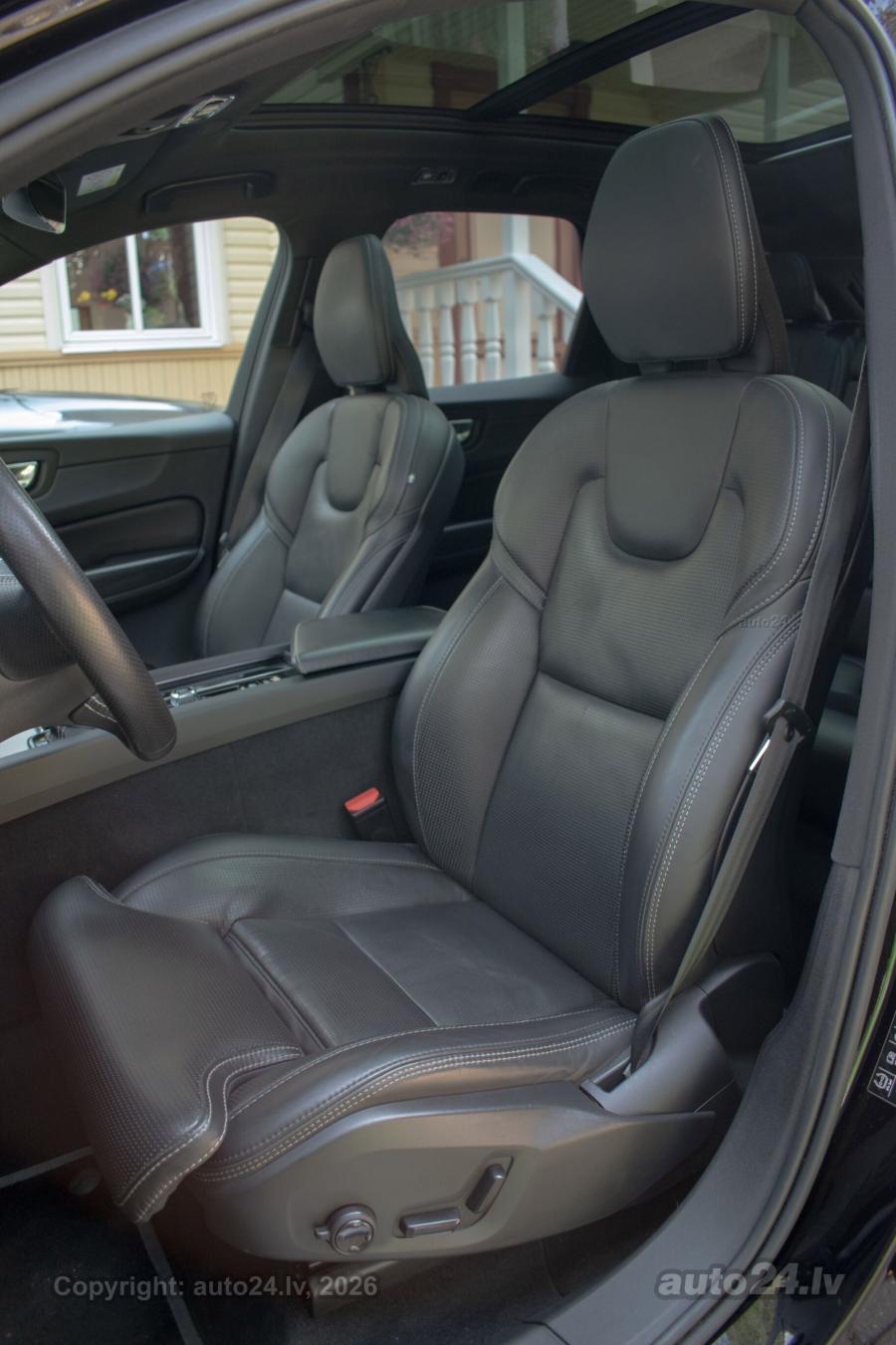 Black Volvo XC60 2018 in Tallinn, with an engine capacity of 2.00 L and mileage of 167 thousand km for 28990 €, photo 11 on AUTOMOTO.COM.LV