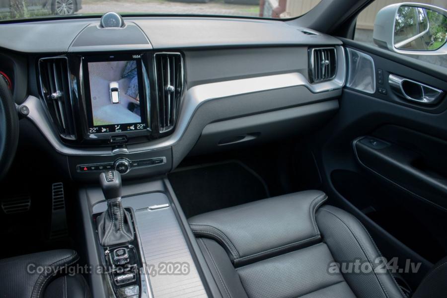 Black Volvo XC60 2018 in Tallinn, with an engine capacity of 2.00 L and mileage of 167 thousand km for 28990 €, photo 15 on AUTOMOTO.COM.LV