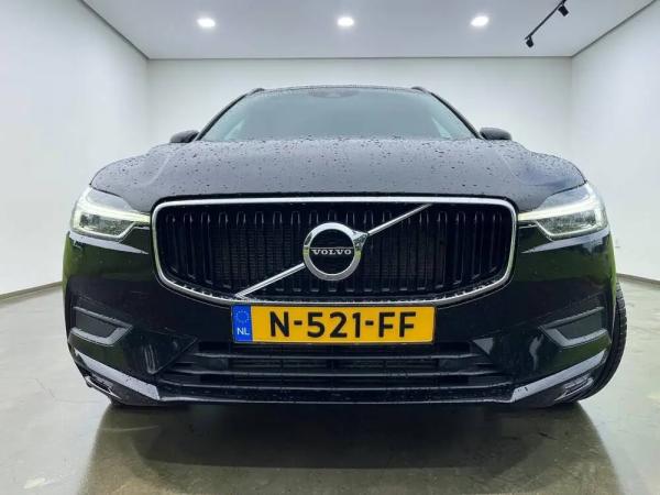Black Volvo XC60 2018 in Jurmala, with an engine capacity of 2.00 L and mileage of 219 thousand km for 21450 €, photo 2 on AUTOMOTO.COM.LV
