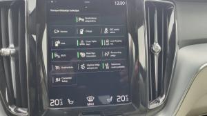 Melns Volvo XC60 2018 Rīga, ar dzinēja tilpumu 2.00 L un nobraukumu 240 tūkst. km par 22900 €, foto 28 vietnē AUTOMOTO.COM.LV