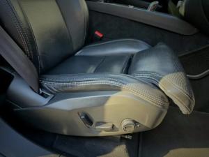 Black Volvo XC60 2018 in Riga, with an engine capacity of 2.00 L and mileage of 210 thousand km for 23490 €, photo 18 on AUTOMOTO.COM.LV